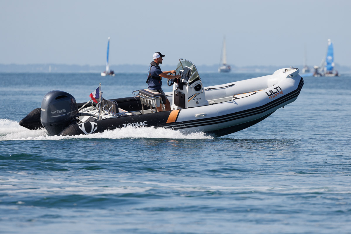 Zodiac Pro Open 650 : Le flotteur